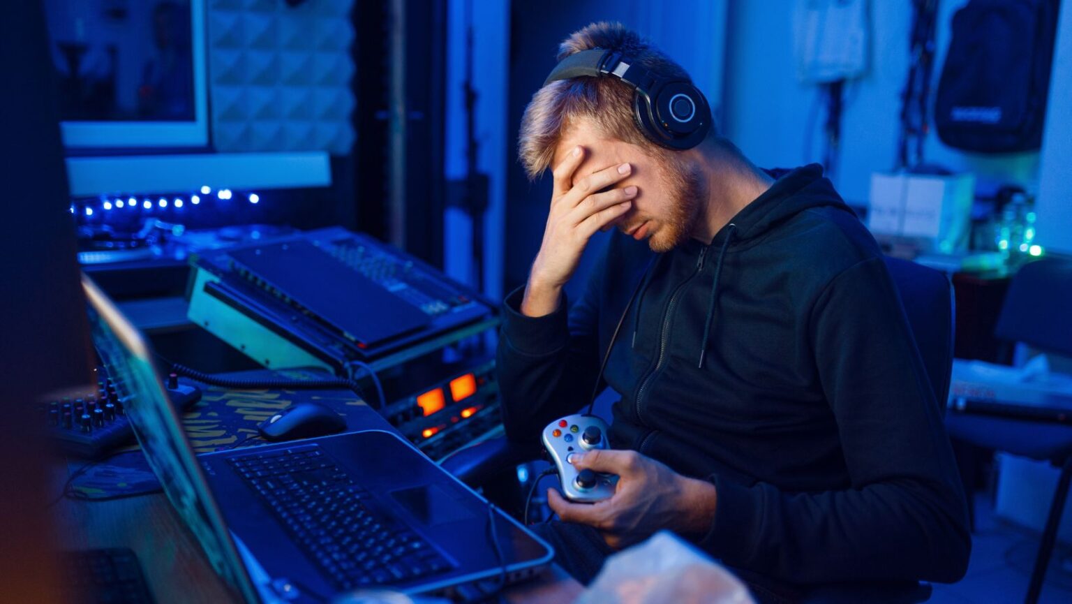 Understanding Gaming Health: Physical Risks and Psychological Impacts ...